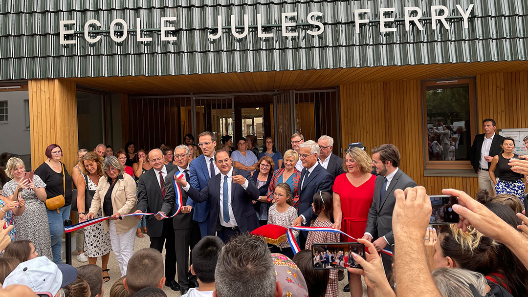 Inauguration de l'école Jules Ferry - Ville de Louviers Inauguration de l'école Jules Ferry - Ville de Louviers
